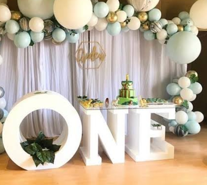 One letter table – Three Little Rainbows